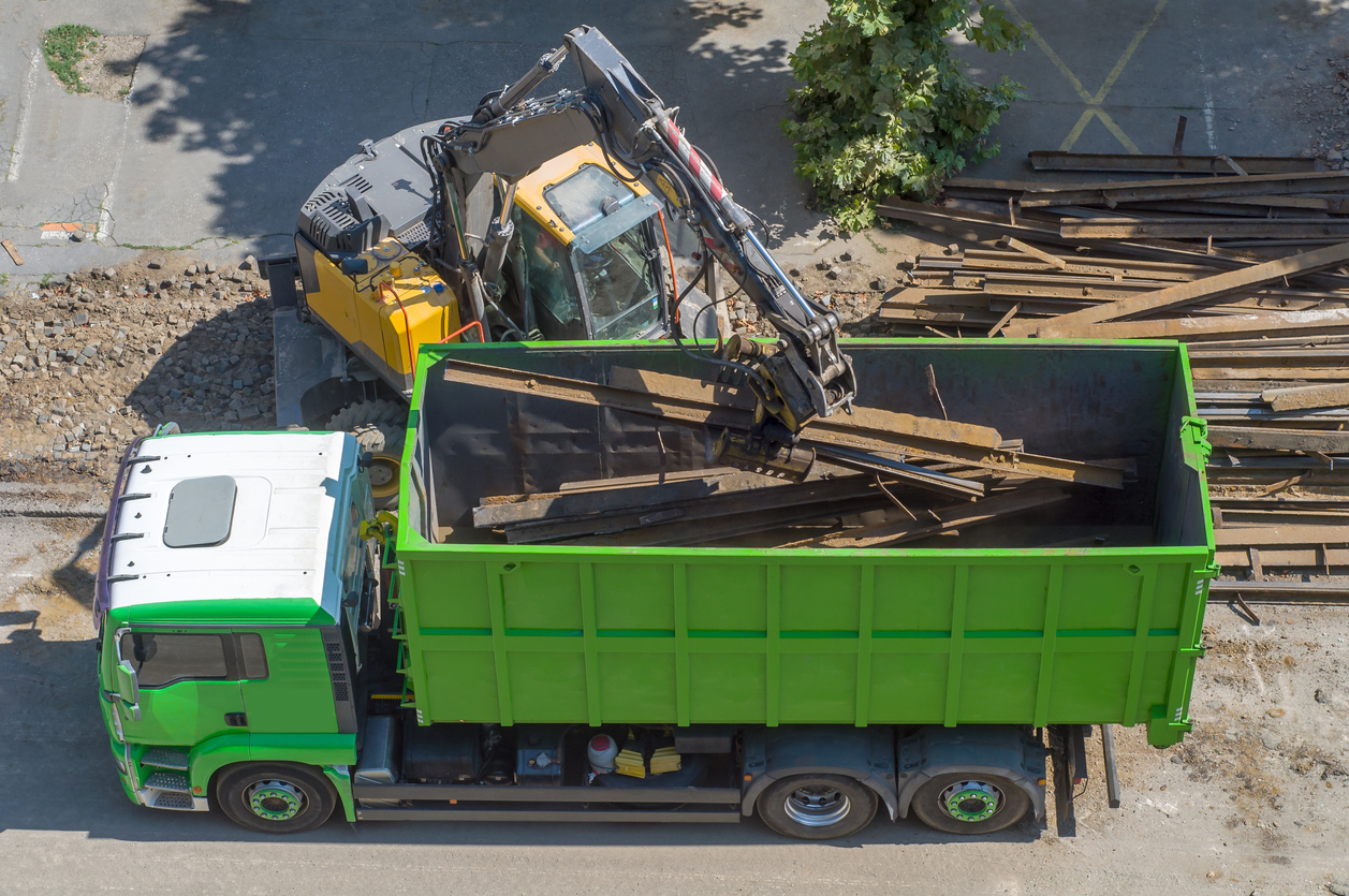 Trasporto rifiuti: aumento tasse in Manovra 2025 - PMI.it