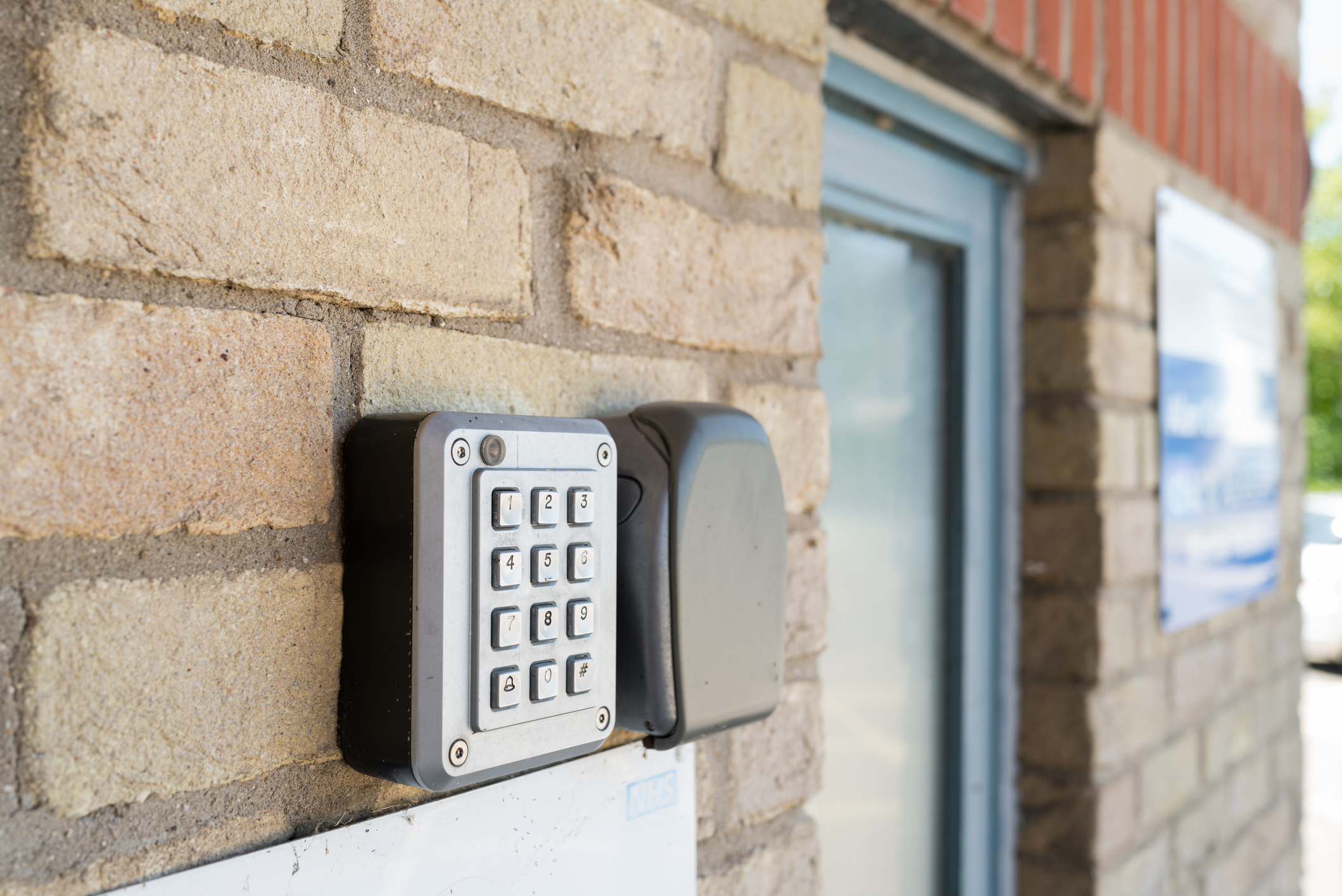 Affitti brevi turistici: il Governo vieta self check-in e key box - PMI.it